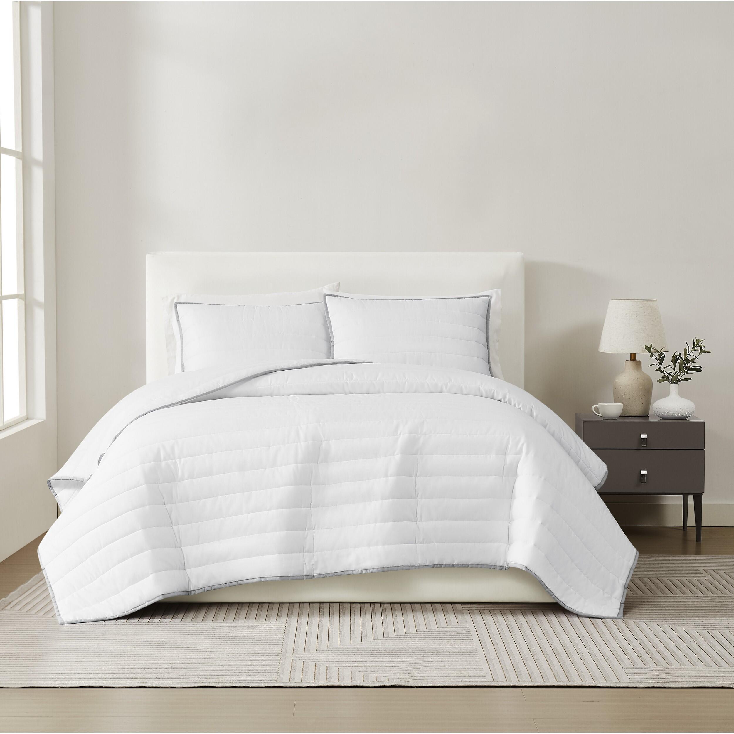 Click here for Christian Siriano NY 3-Piece King Quilt Set  White prices