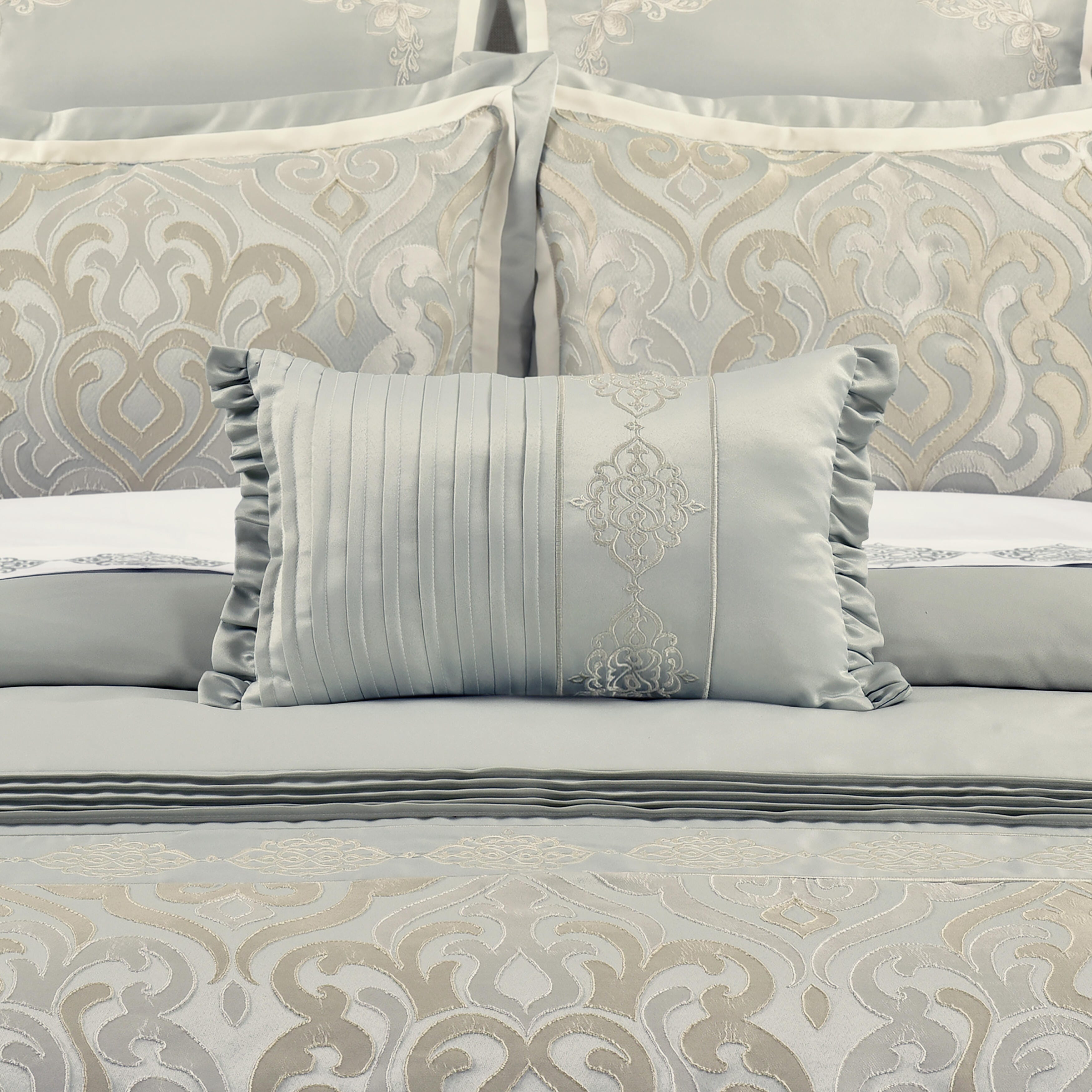 Click here for Royal Court Calmfield Boudoir Decorative Throw Pil... prices