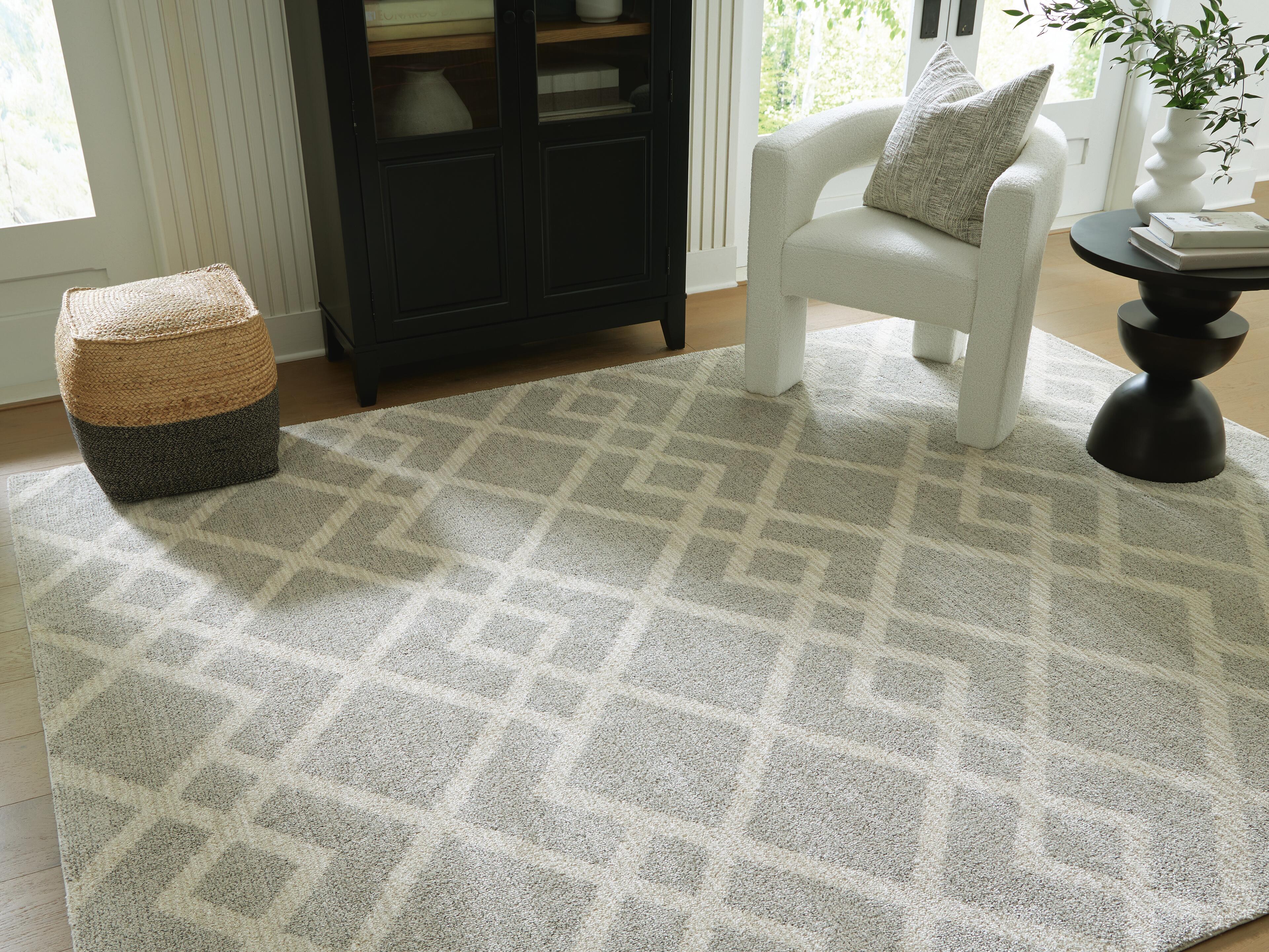 Click here for Unawick Large Rug  Gray/Ivory prices