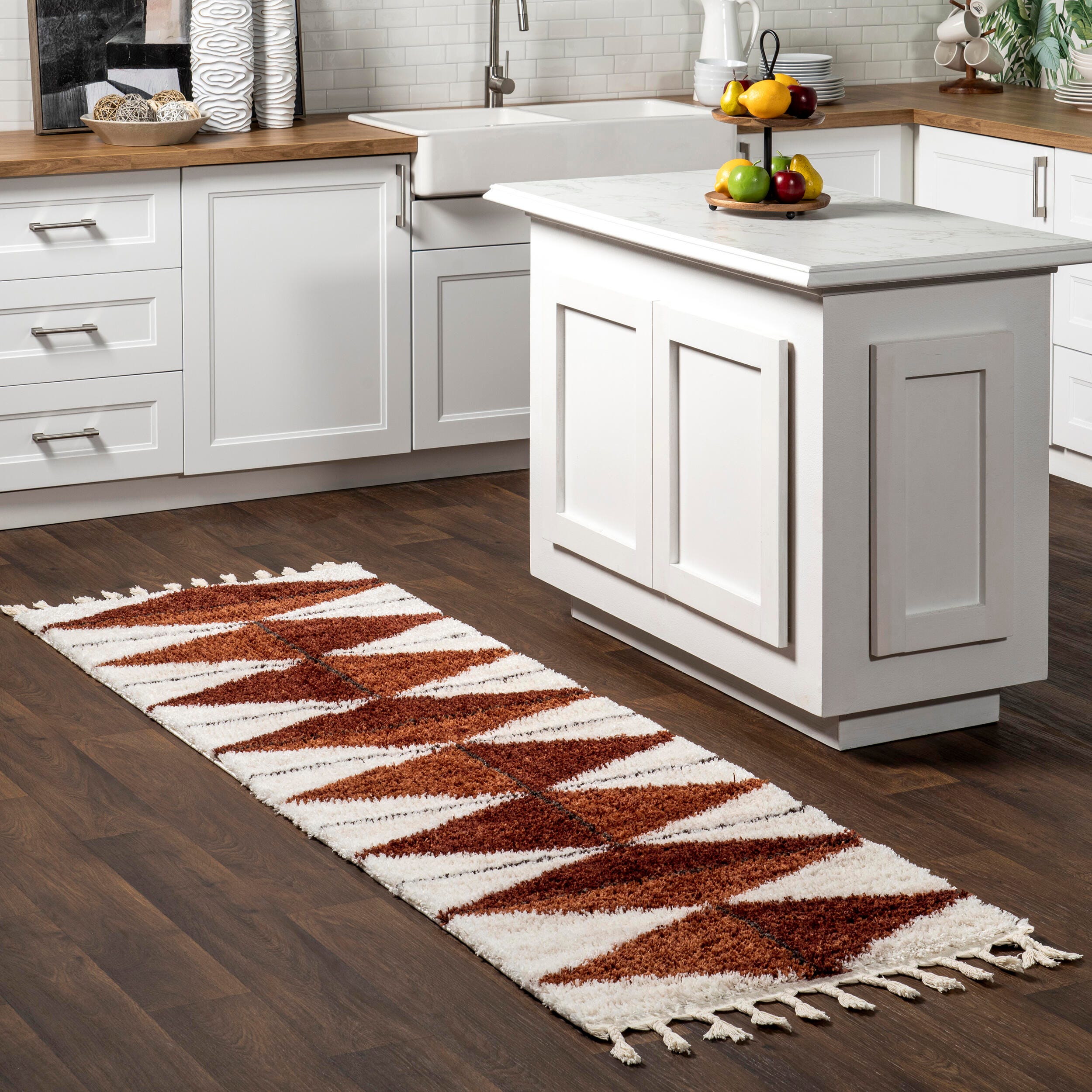 Click here for nuLOOM Kali Shaggy Diamond Tassel Area Rug  Rust prices