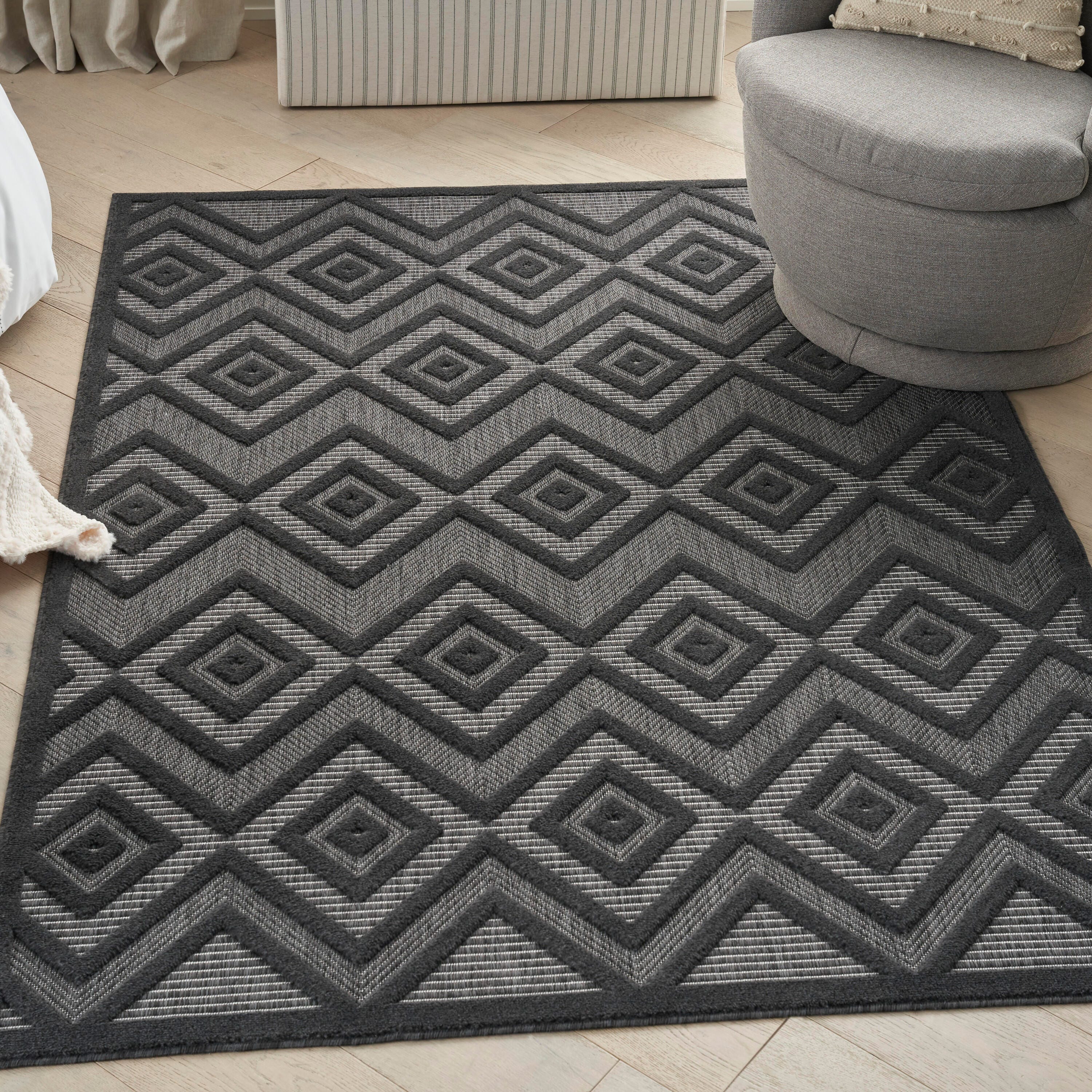 Click here for Nourison Home Versa 5 x 7 Area Rug  Charcoal Black prices