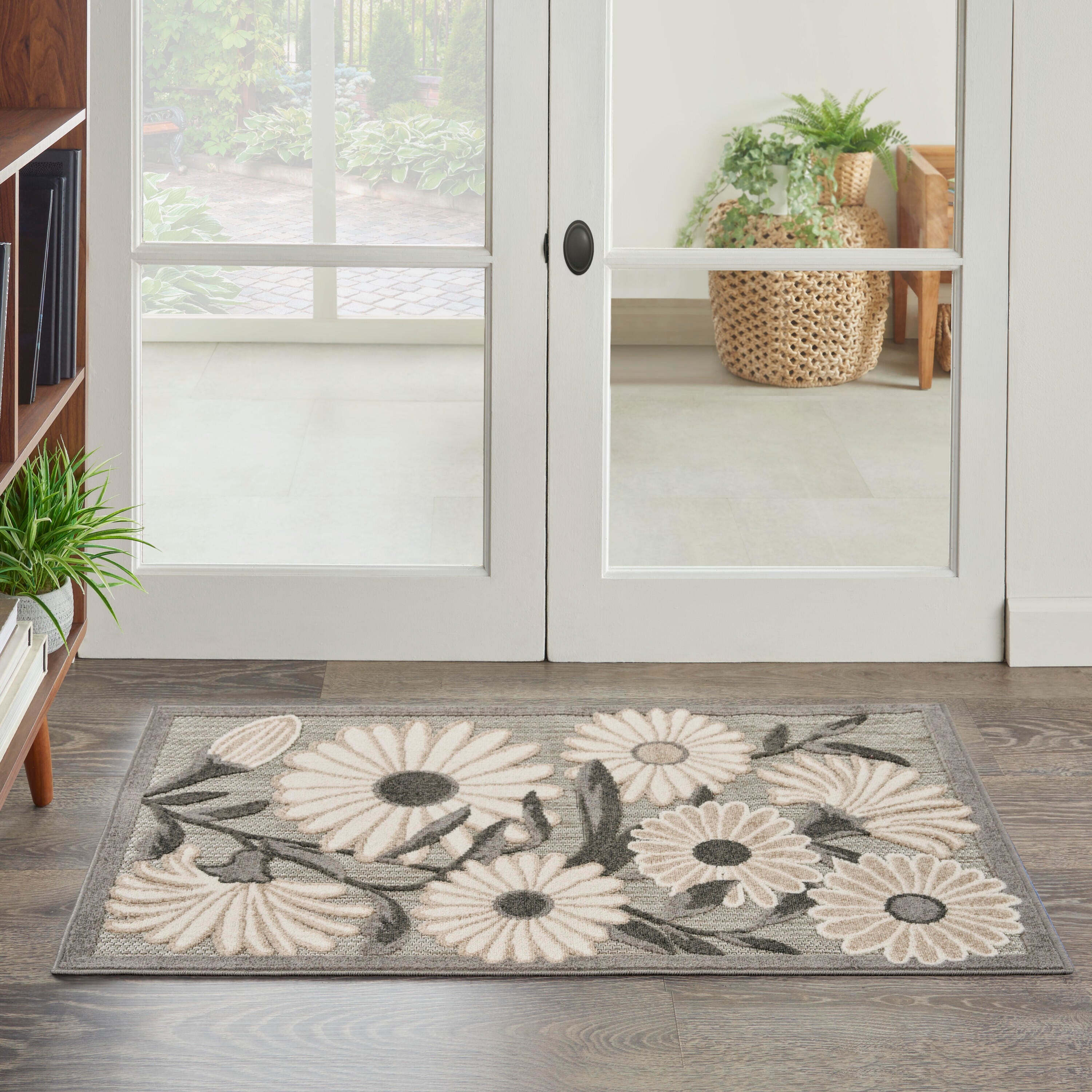 Click here for Nourison Home Splash 28 X 4 Daisy Floral Area Rug... prices
