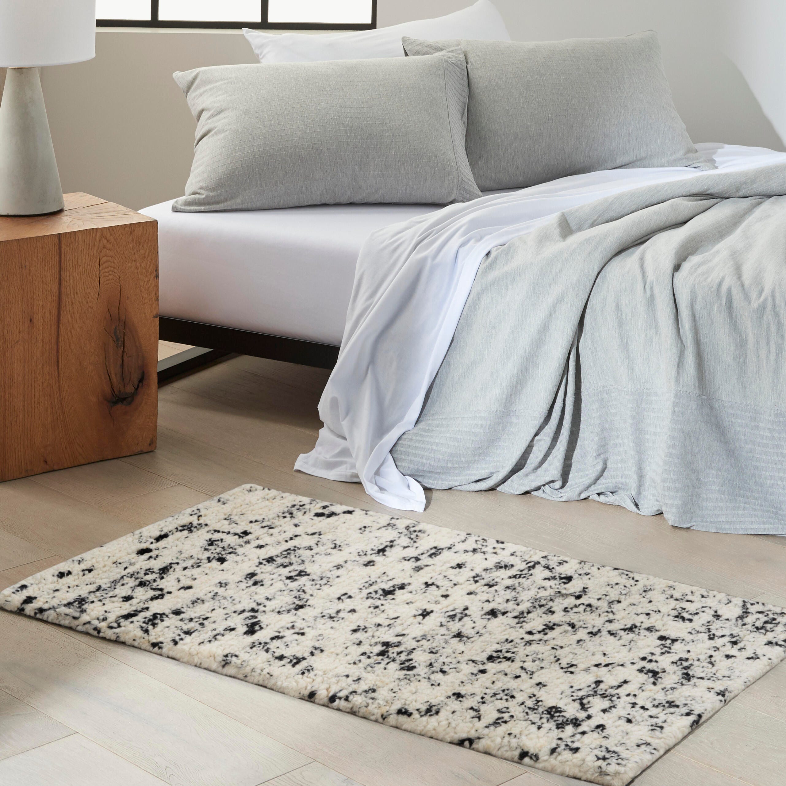 Click here for Calvin Klein Billows 2 x 3 Area Rug  Ivory/Black prices