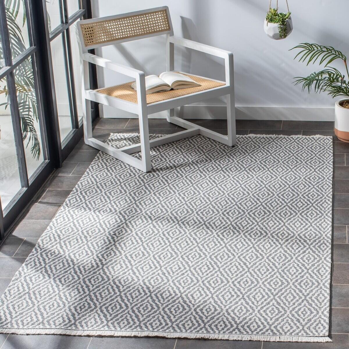 Click here for Safavieh Augustine Chevron 67 x 67 Square Area Rug... prices