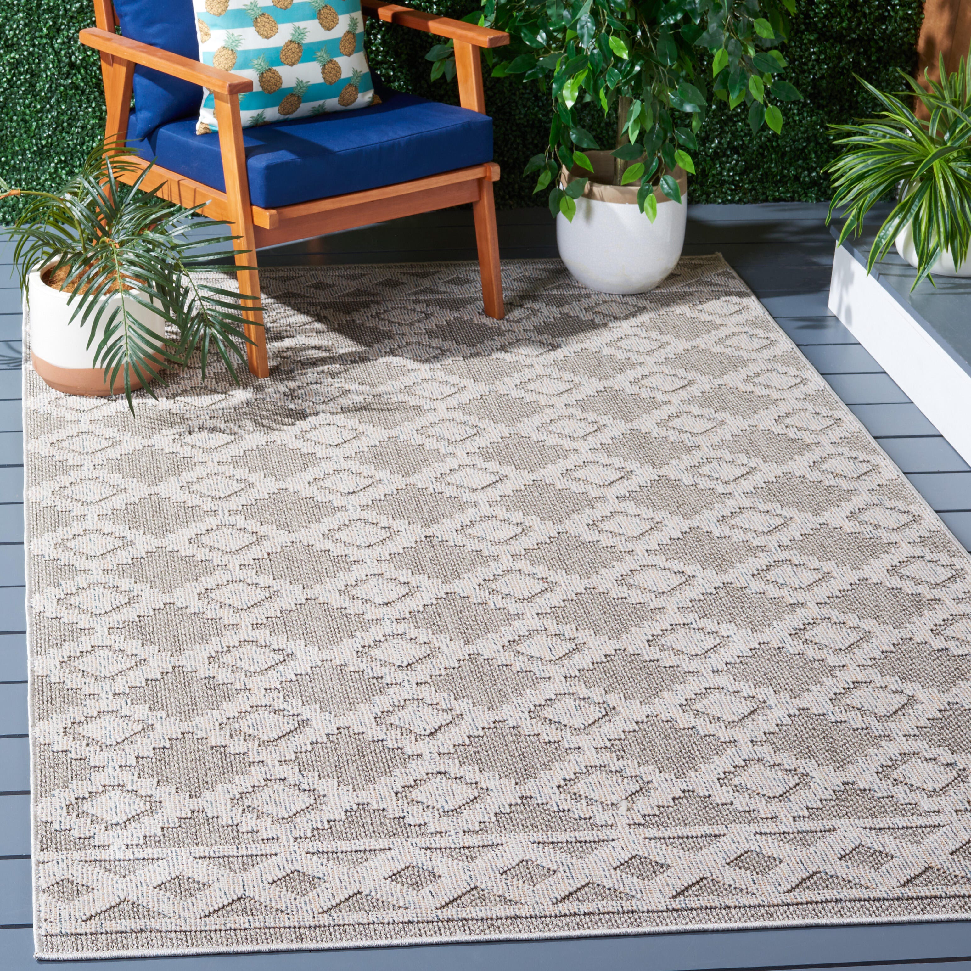 Click here for Safavieh Global Anushree 8 x 10 Area Rug  Gray/Ivo... prices