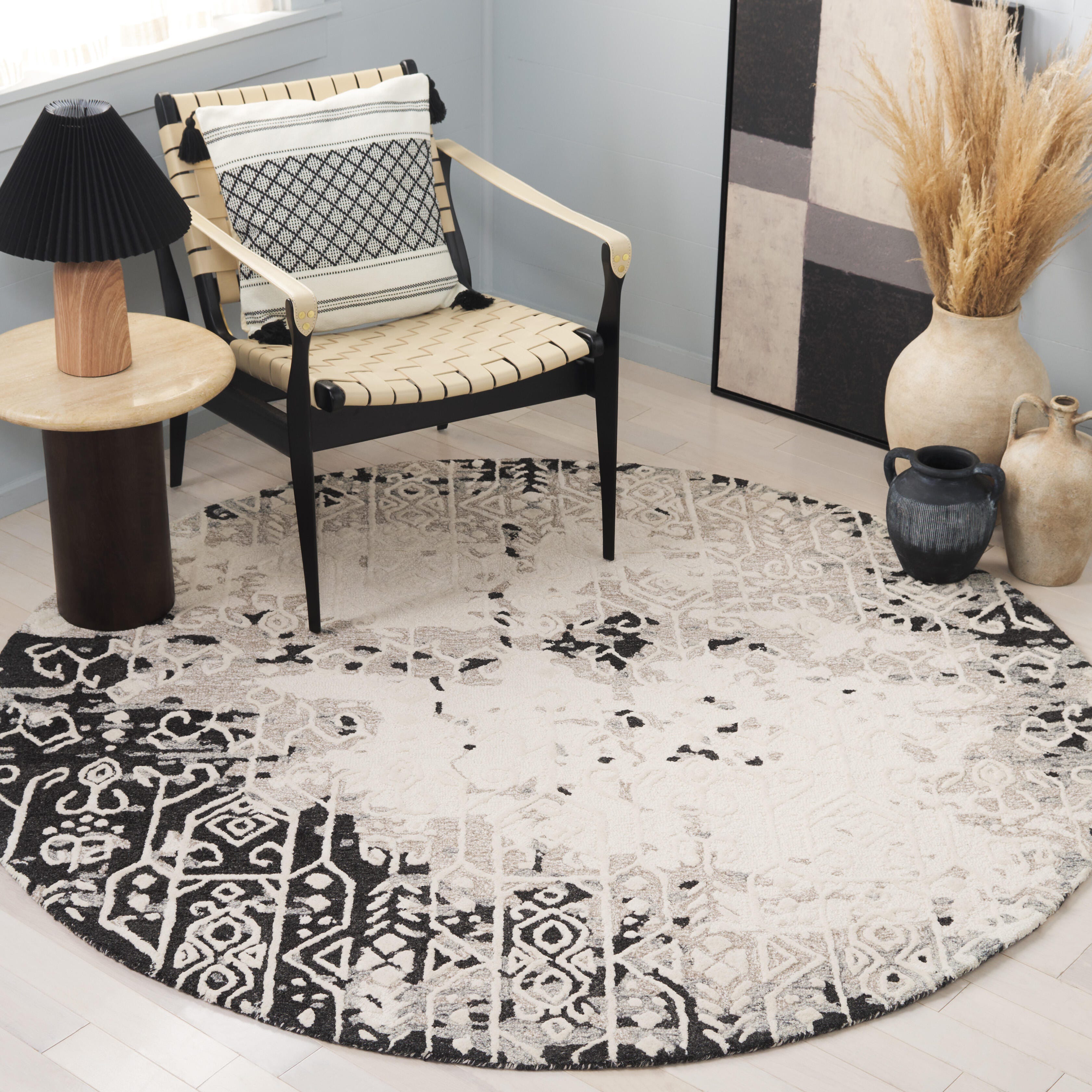 Click here for Safavieh Ebony Anton 6 x 6 Round Area Rug  Black/I... prices