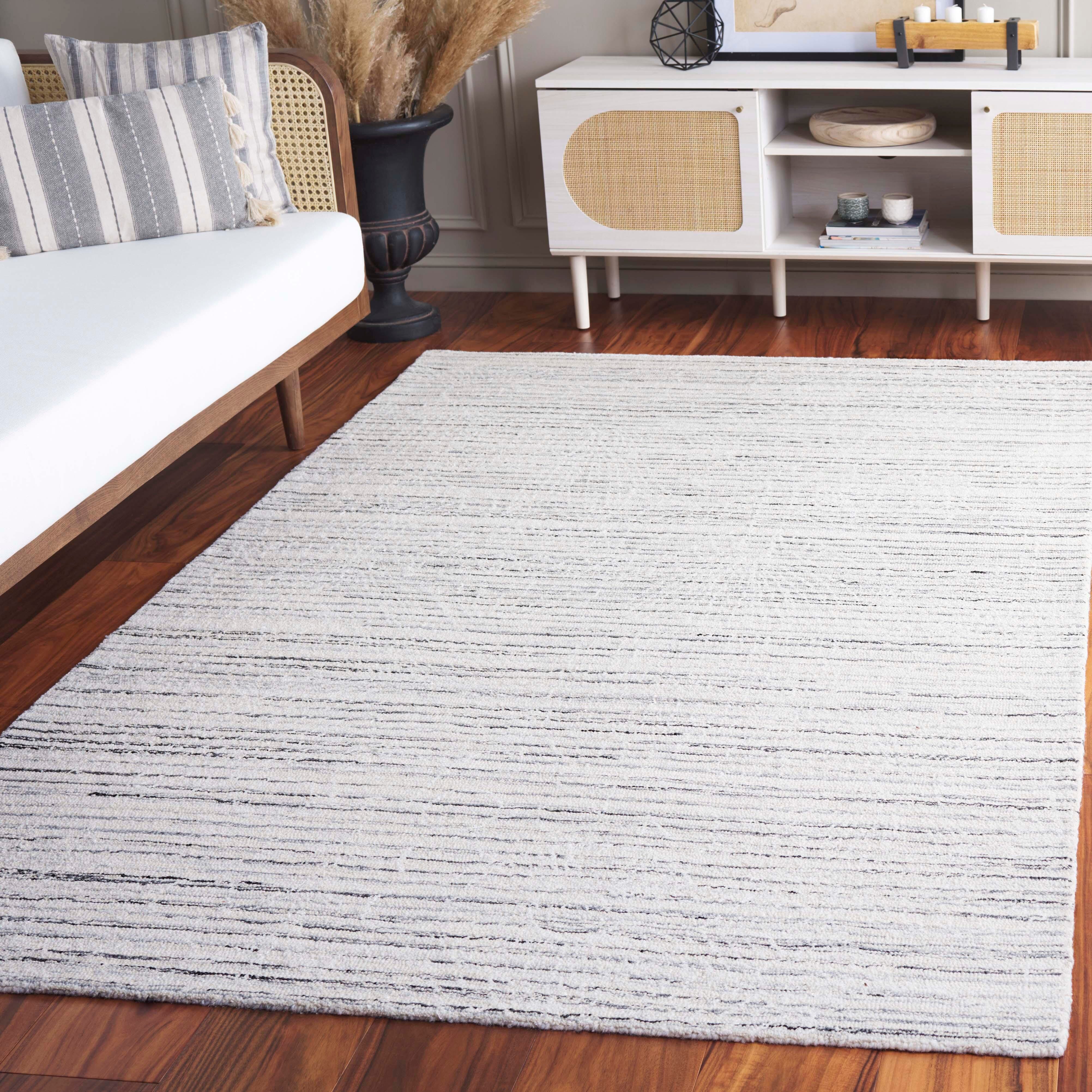 Click here for Safavieh Ebony Palmey 8 x 10 Area Rug  Gray/Ivory prices