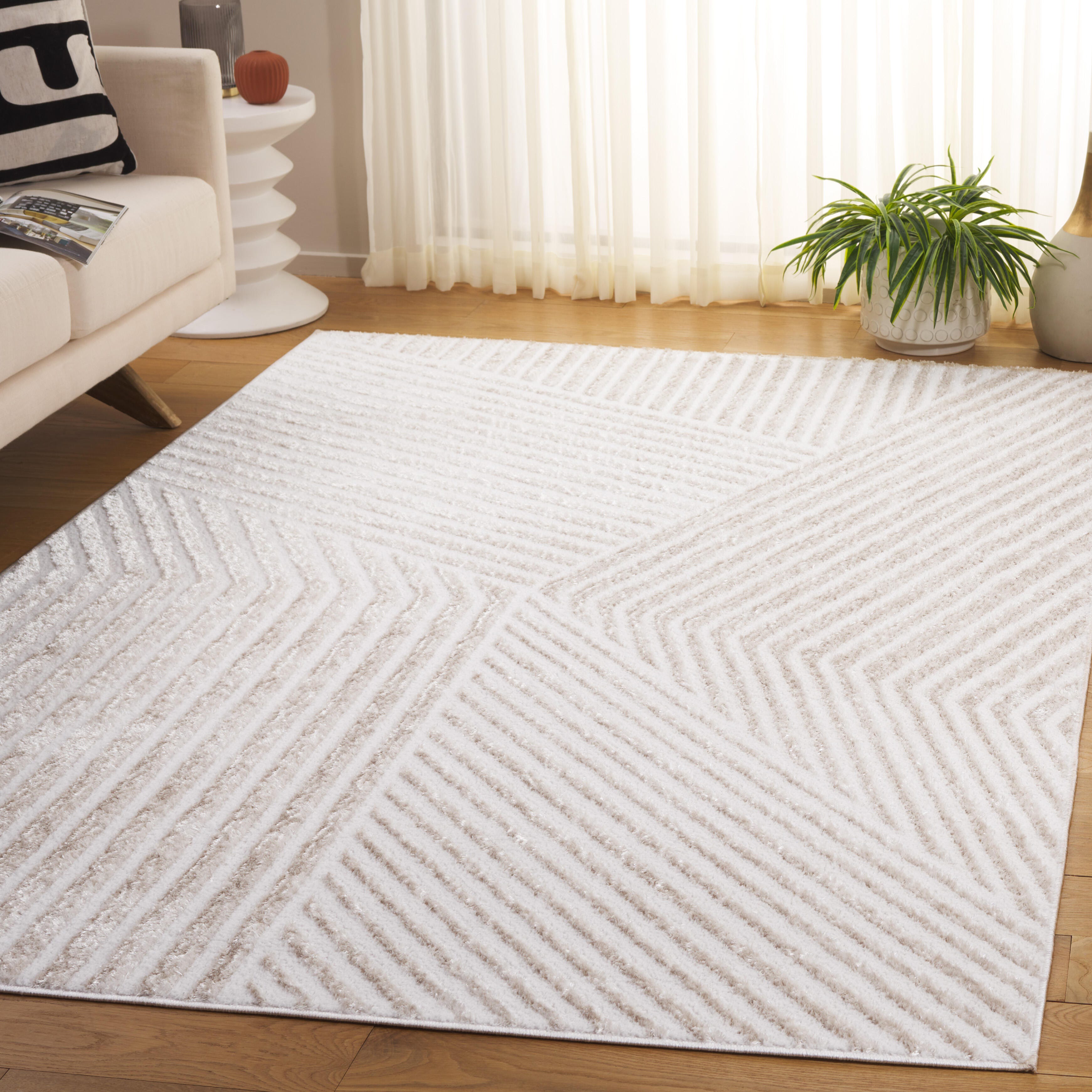 Click here for Safavieh Maya Elisheva 5 3 x 7 6 Area Rug  Ivory prices