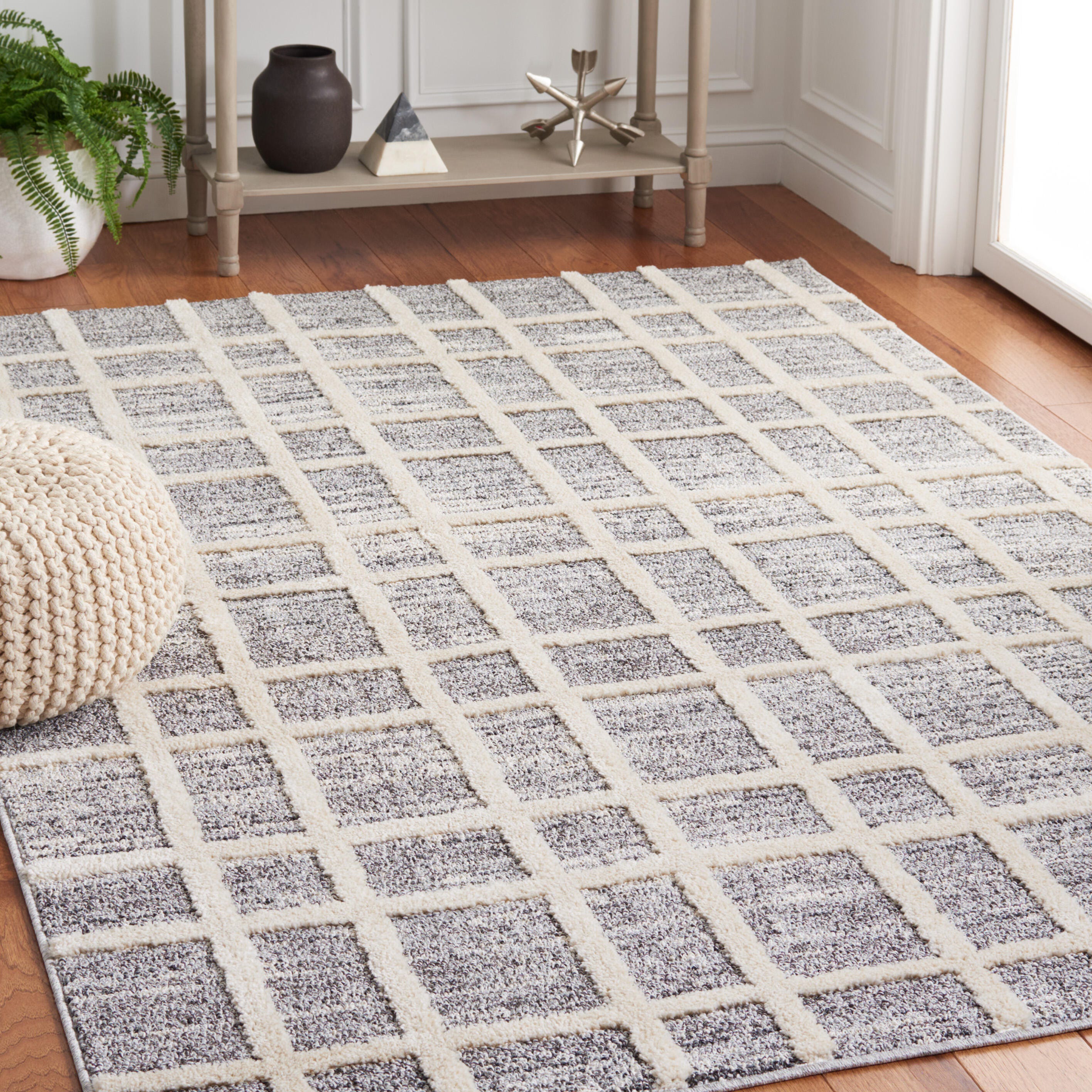 Click here for Safavieh Martha Stewart Collection Nexhmie 51 x 76... prices