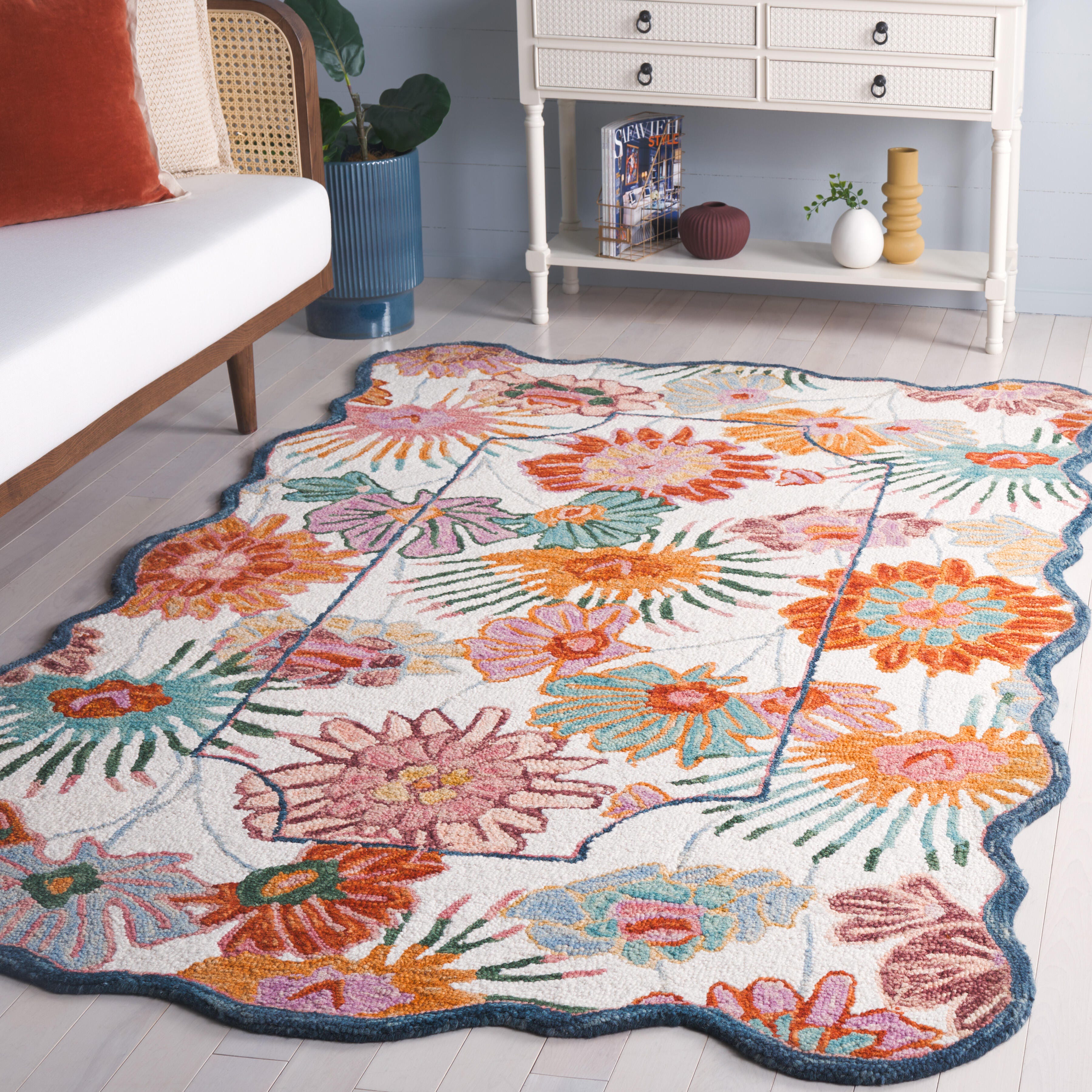 Click here for Safavieh Jardin Collection Fadya 23 x 8 Runner Rug... prices