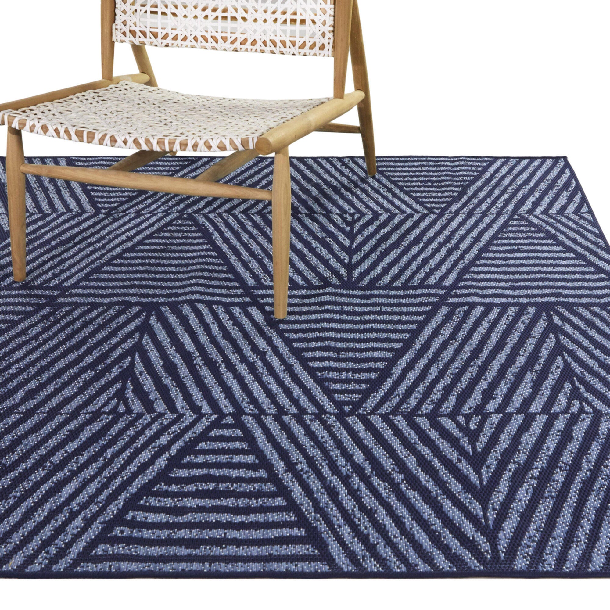 Click here for Balta Rugs Darcy 5 3 x 7 Area Rug  Blue/White prices