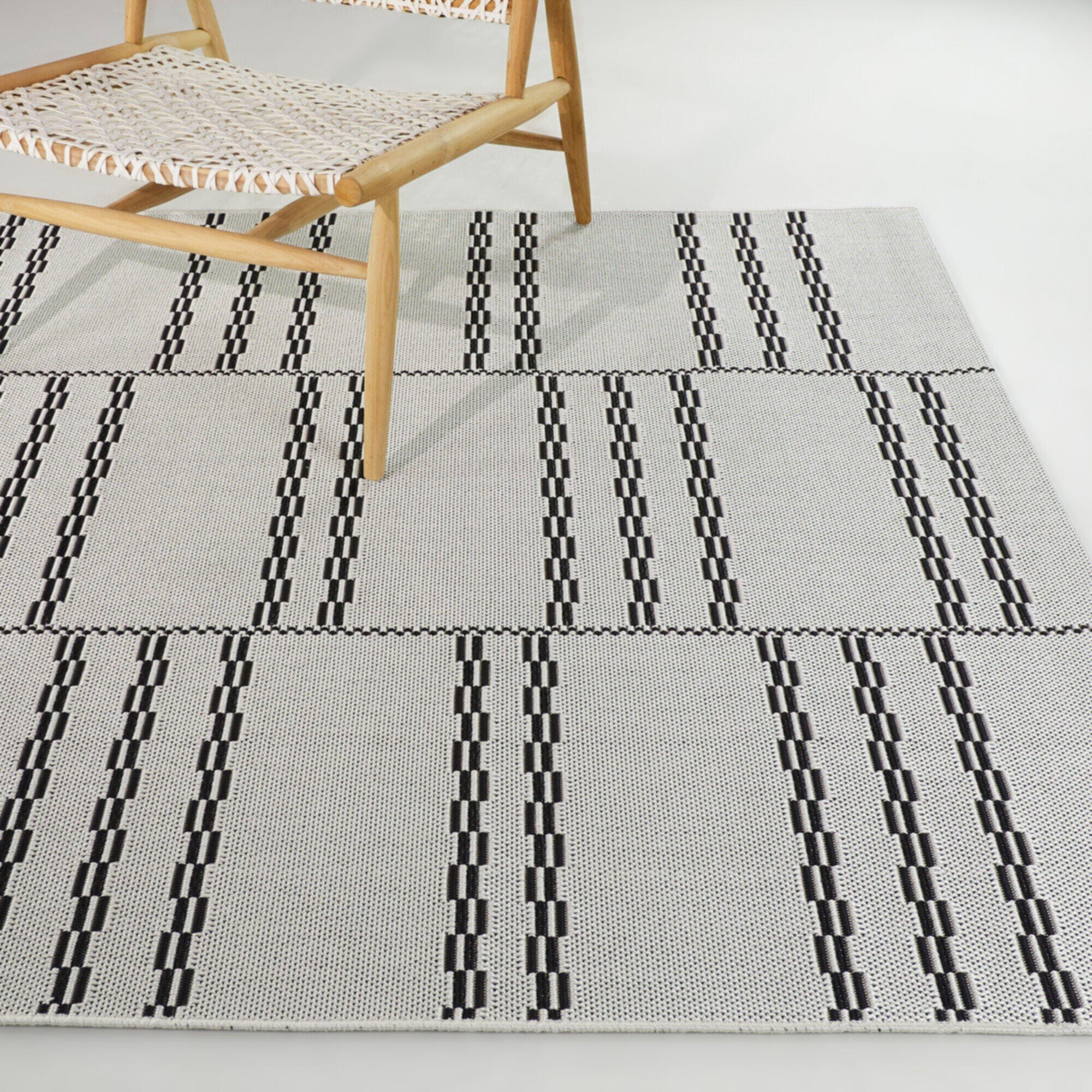 Click here for Balta Rugs Renvall 5 3 x 7 Area Rug  Gray prices
