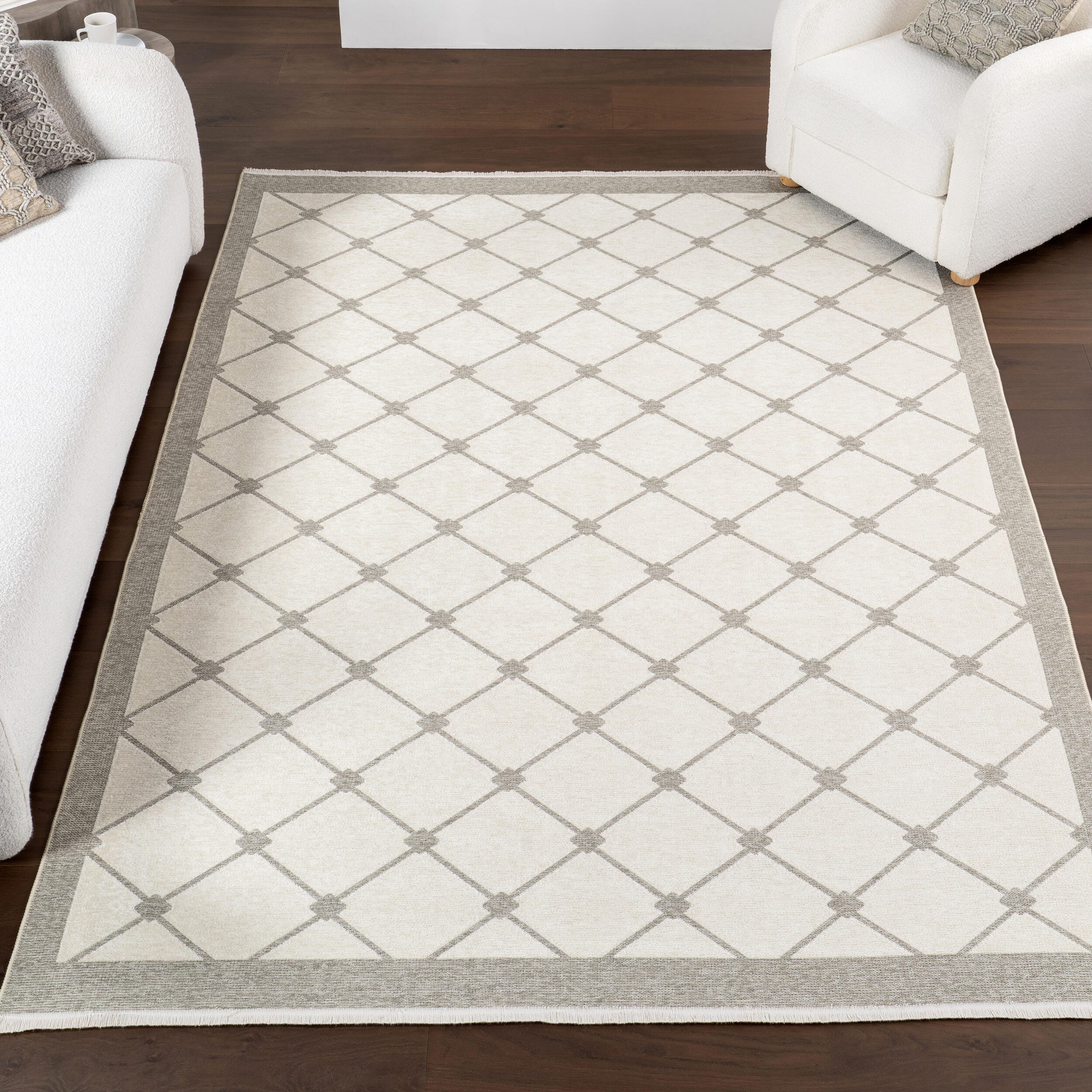 Click here for Nuloom Amiyah 4 x 6 Area Rug  Light Gray prices