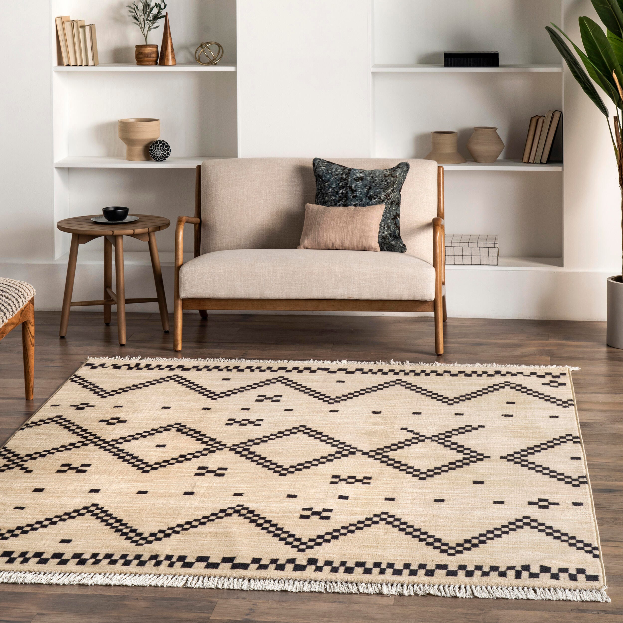 Click here for Nuloom Tracy 5 x 8 Area Rug  Off White prices