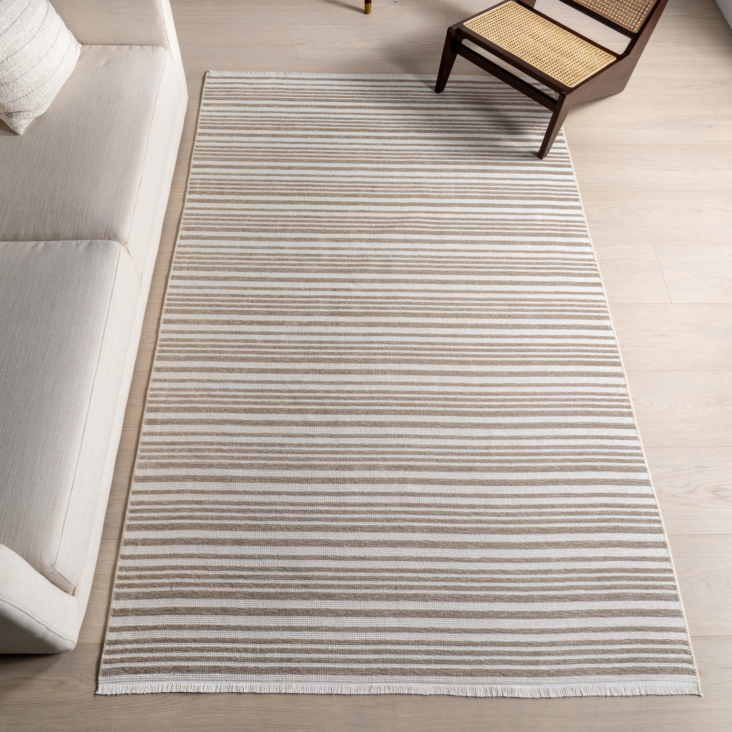 Click here for nuLOOM Millicent 5 x 8 Area Rug  Taupe prices
