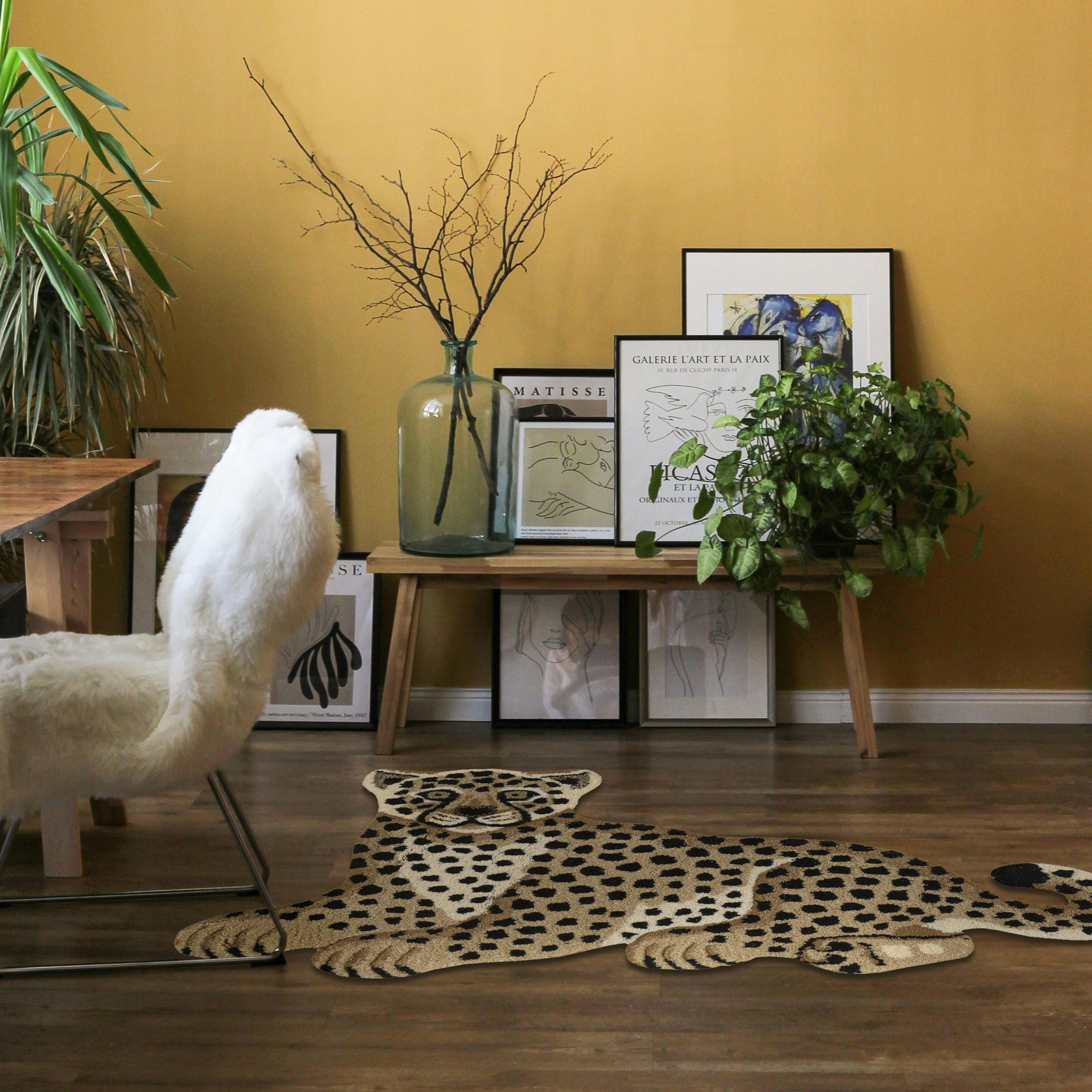 Click here for Linon Jungle Sitting Cheetah 2 X 3 Accent Rug  Bei... prices