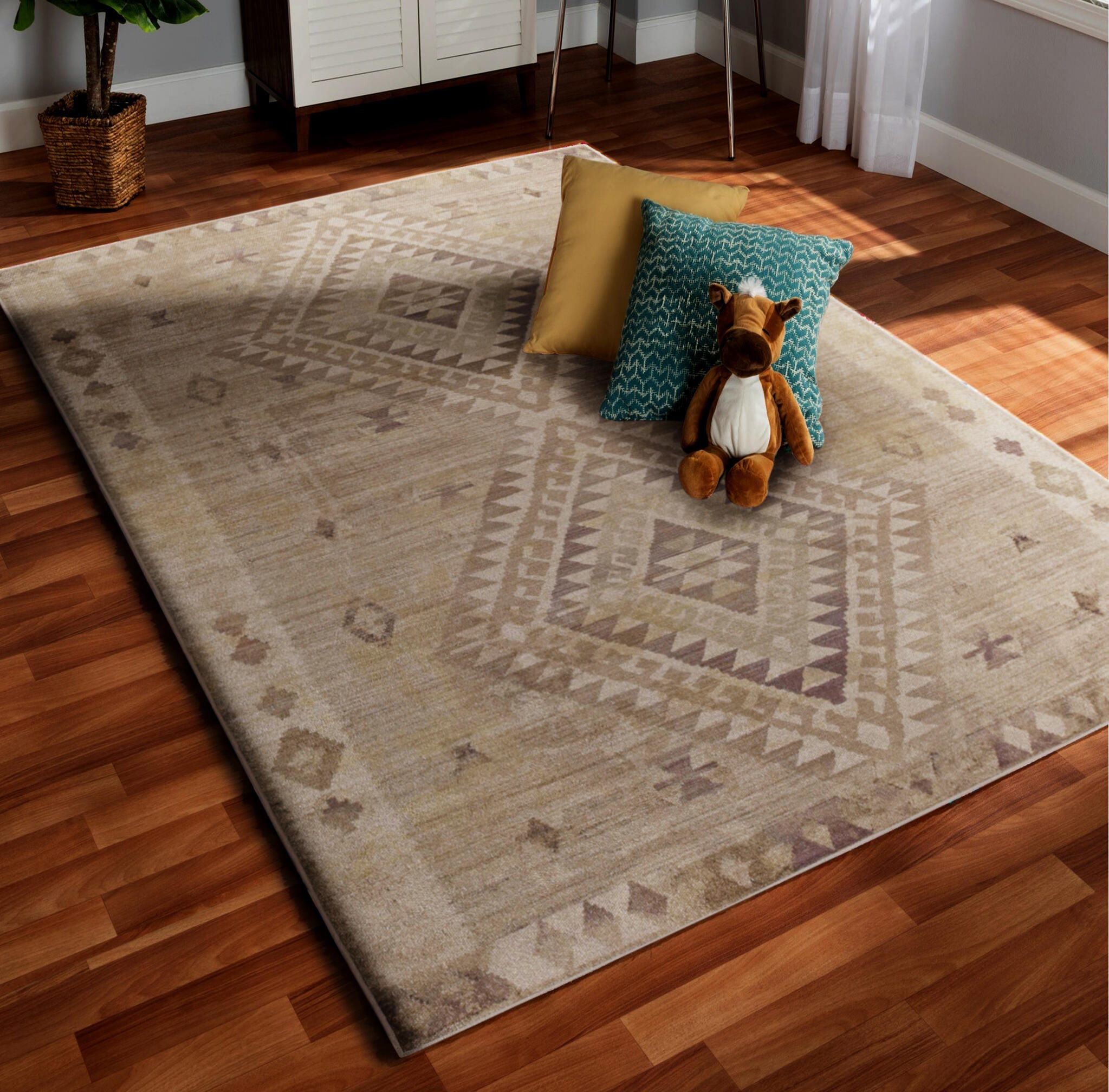 Click here for Linon Oakland Calhoun 5 x 7 Area Rug  Sand prices