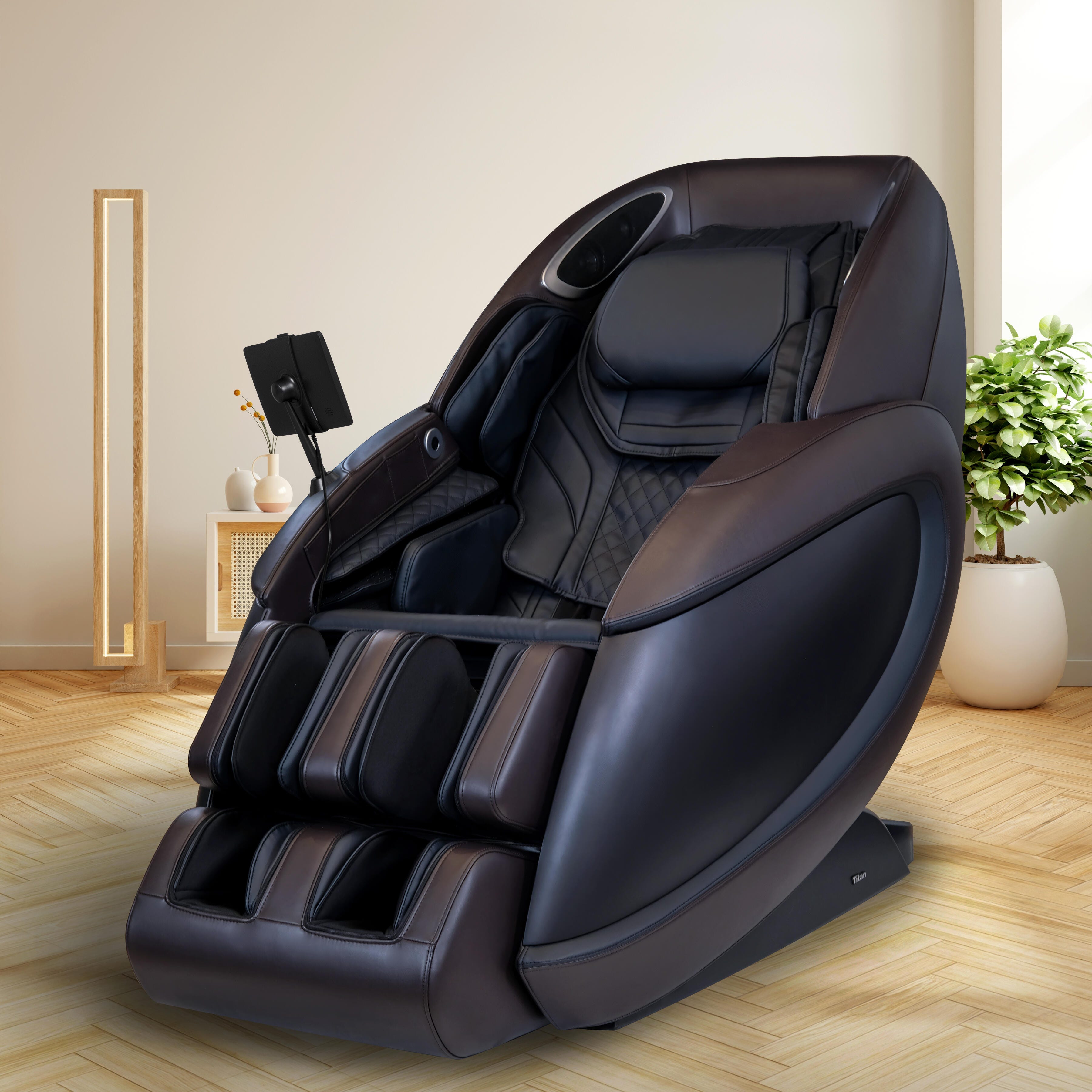 Click here for Titan 4D Fleetwood LE  Brown prices